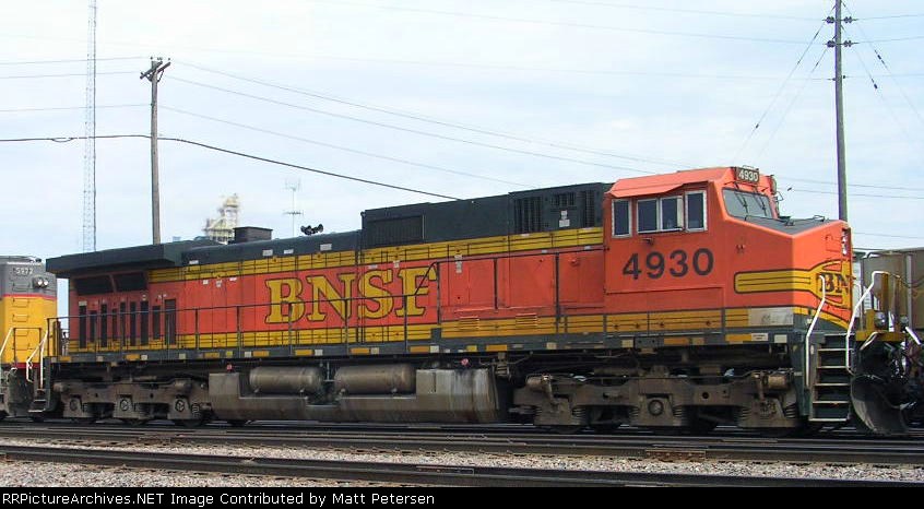 BNSF 4930